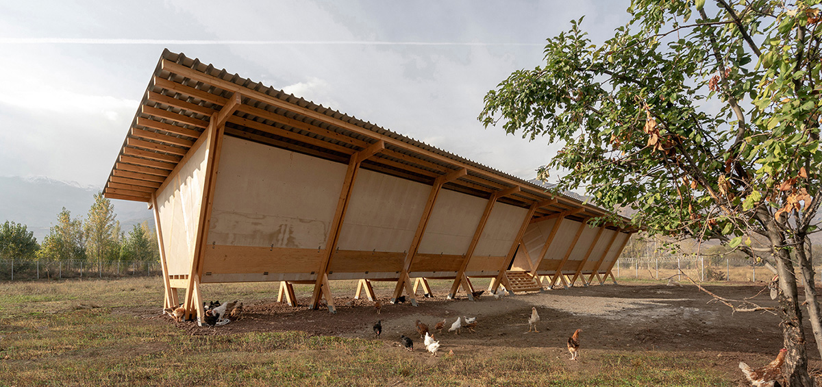 Back to nature. Animal huts commissioned to renowned architects and ...
