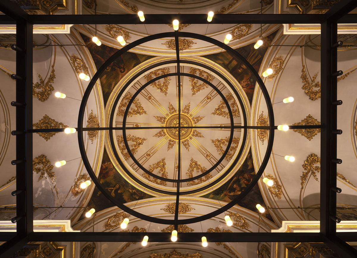 Balance between history, design and nature. A former convent becomes a ...