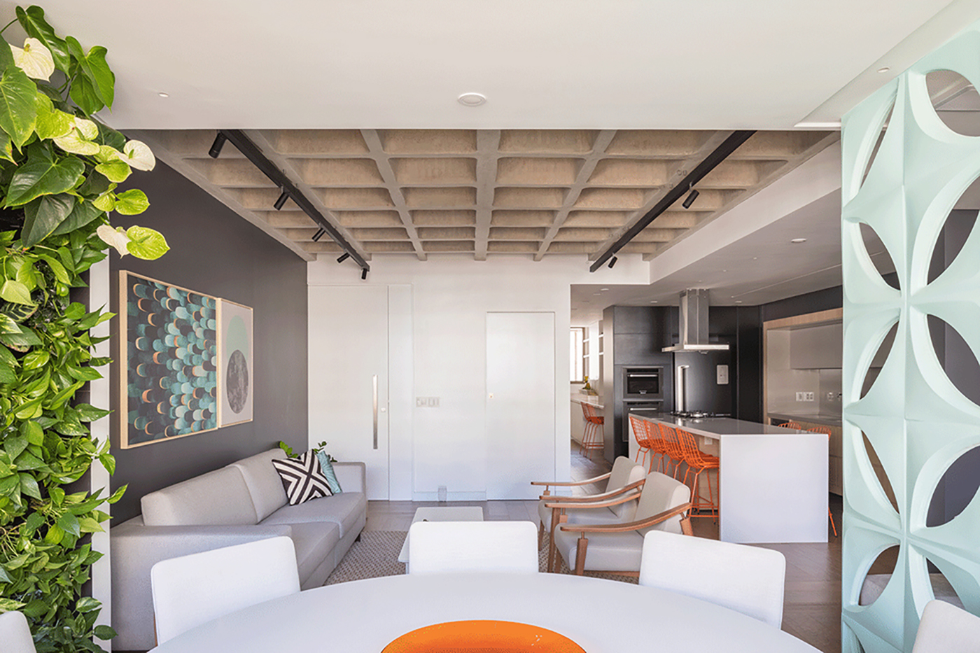 Traditional Brazilian plan is refurbished. The apartment becomes ...