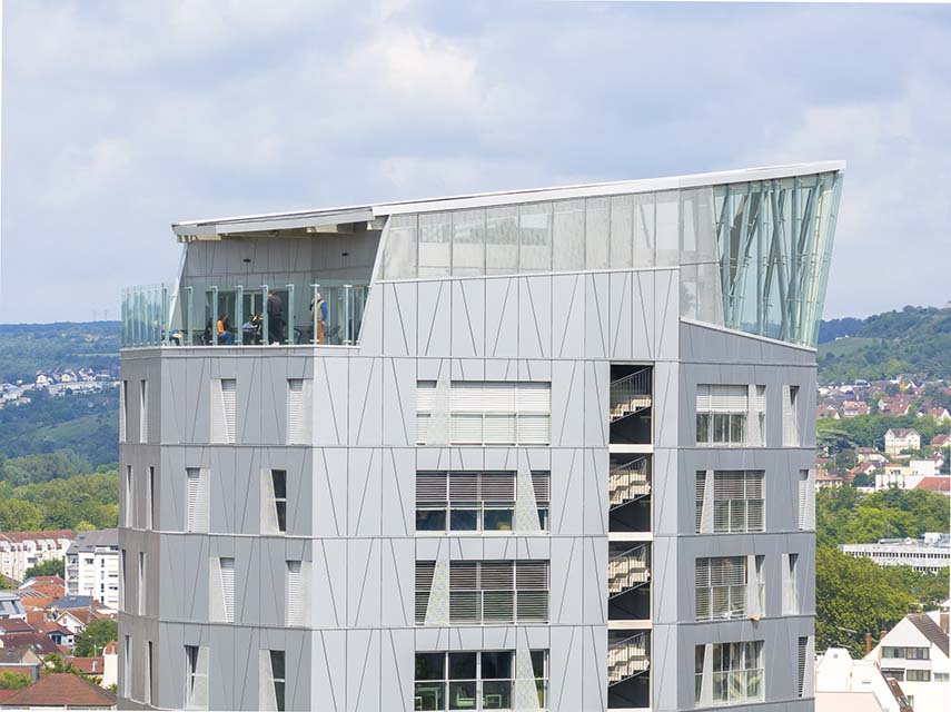 Arsenal Tower | Arte Charpentier | arkitectureonweb