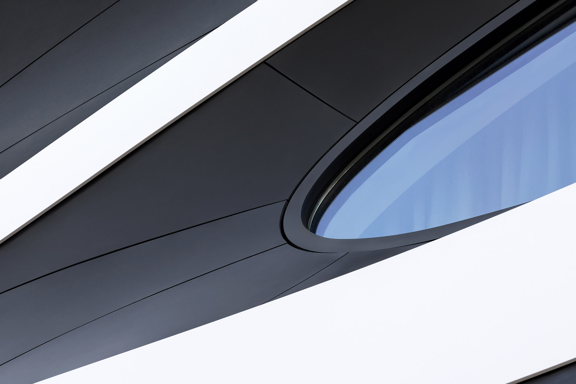 B73 Residential Building. Exclusive design and functionality within a ...