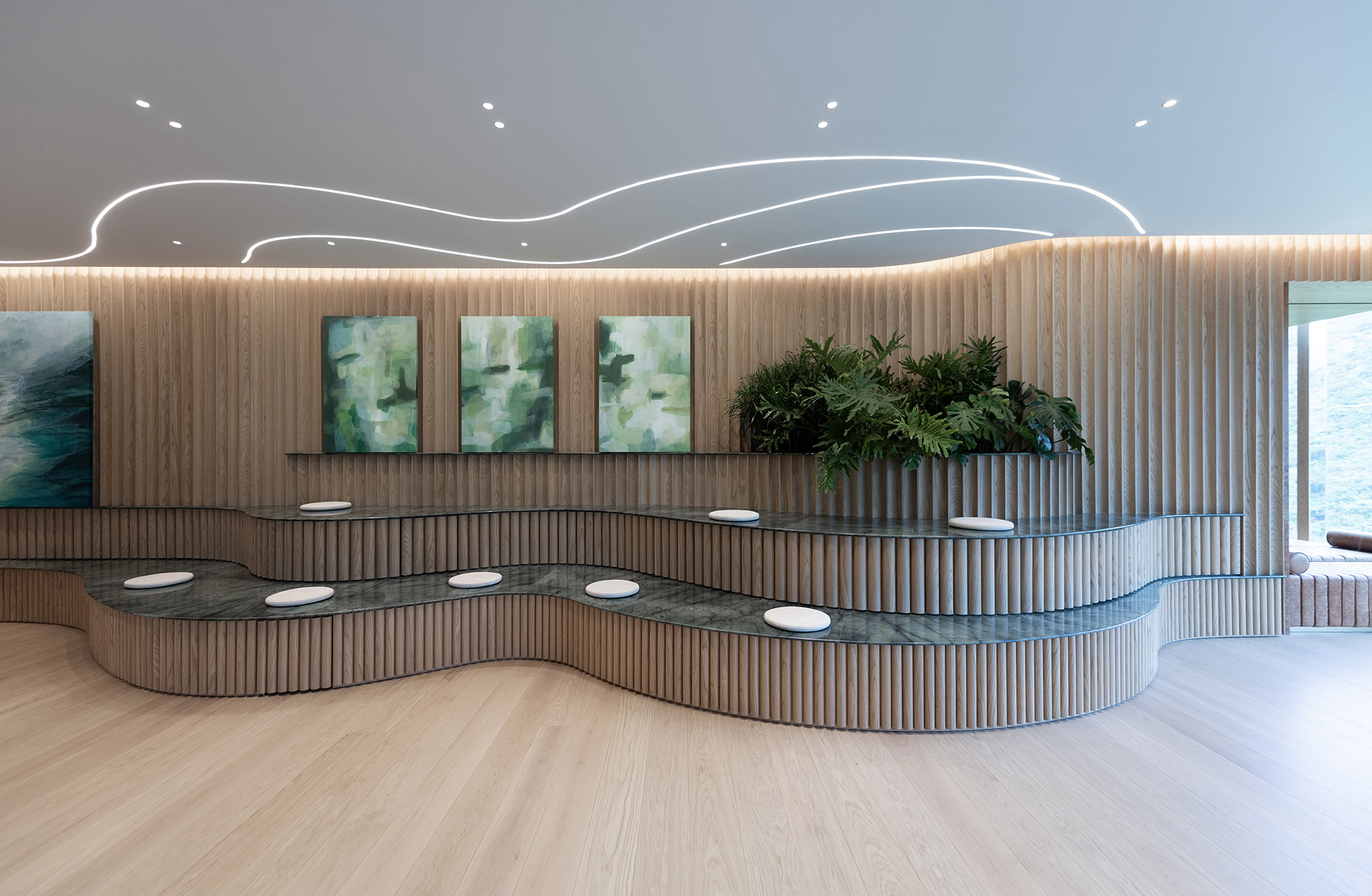 Mountain Workplace: Functional Design in Hong Kong