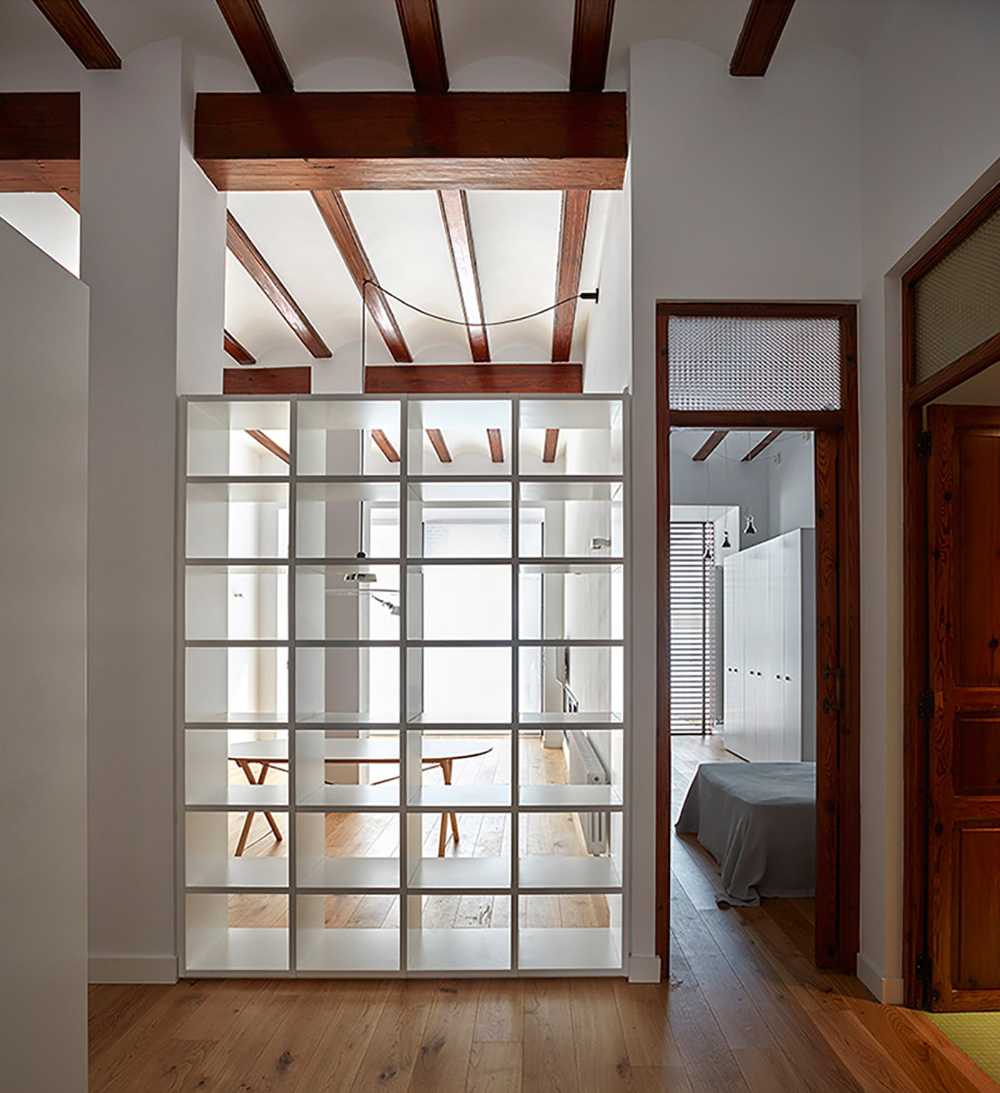 Rehabilitation of a typical Valencian house. The interior and exterior ...