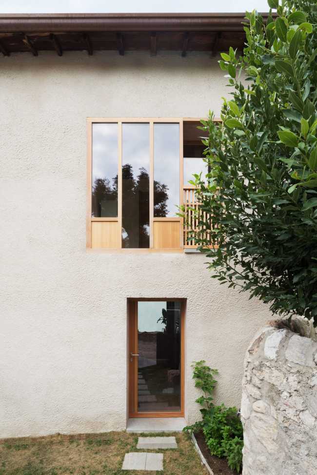 Casa Castello, the little house hidden under a medieval castle