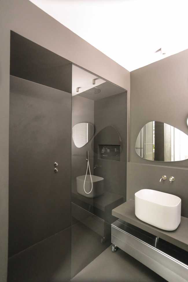 The penthouse unit with the city inside. An extroverted penthouse in a ...