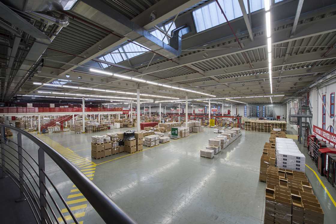 New logistics office for Würth in Rome. LED lighting intended for ...