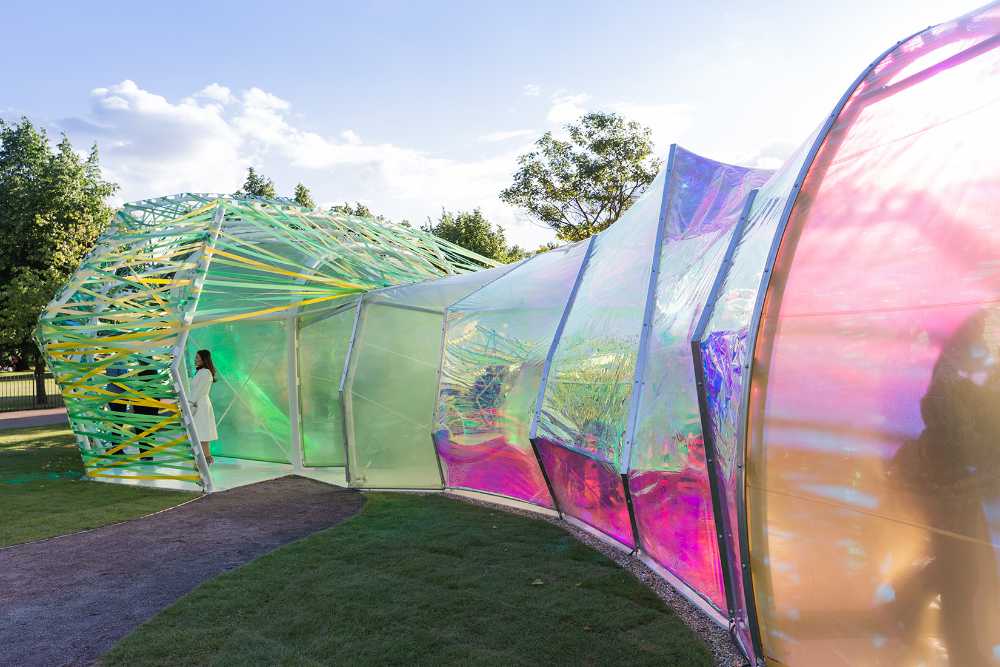 Pabellón transparente en Londres. Materiales, sombras y ligereza ...