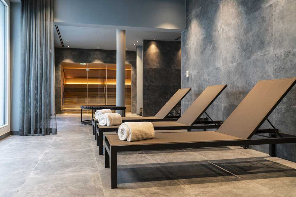 Exclusivo Hotel en Múnich. Revestimientos cerámicos de lenguaje nuevo y ...