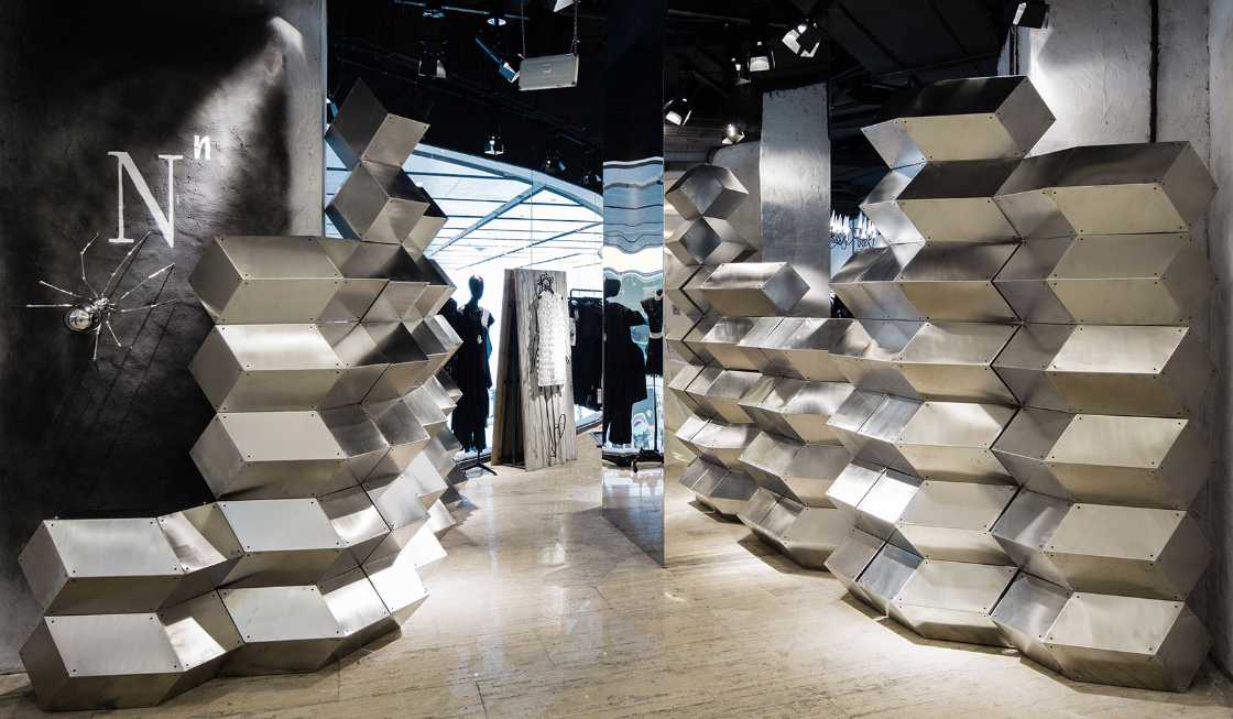 Sculptural installation in China. A crystalline prism inspires the ...